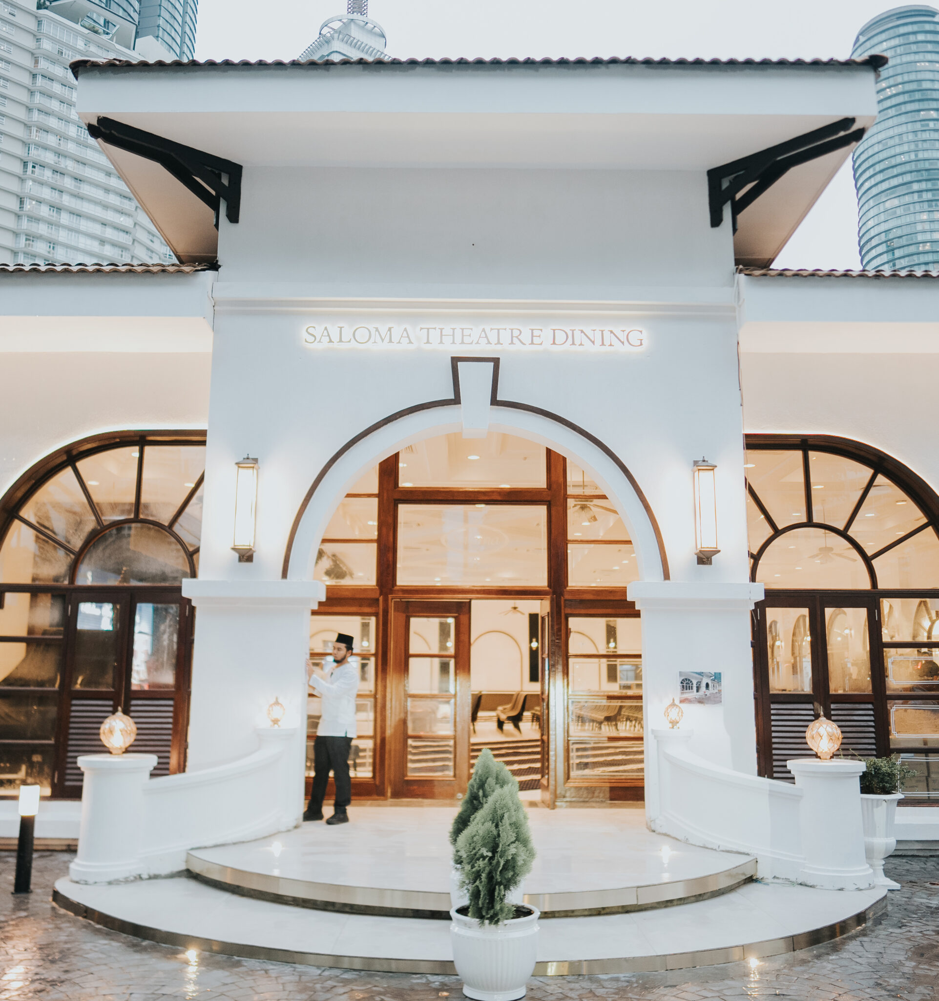 About Us – Saloma Kuala Lumpur